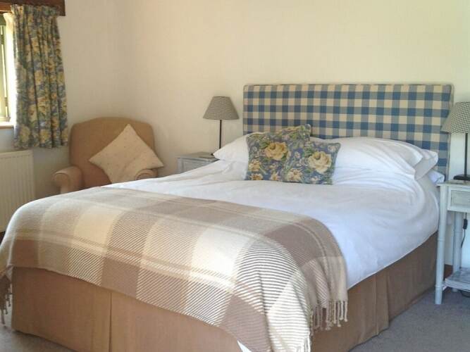 Park Farm Barn - Chippenham