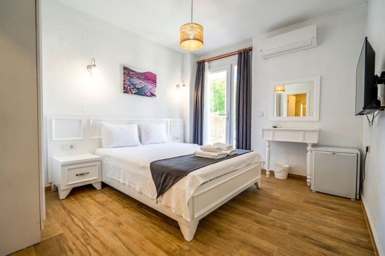 Alacati Londia Hotel - Ilıca