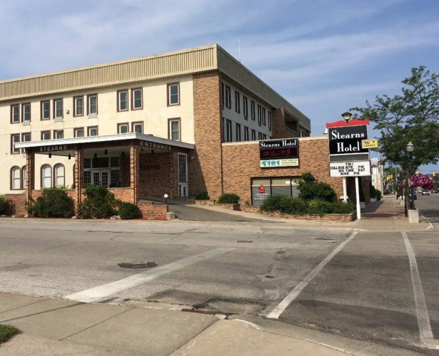 Stearns Hotel - Ludington, MI
