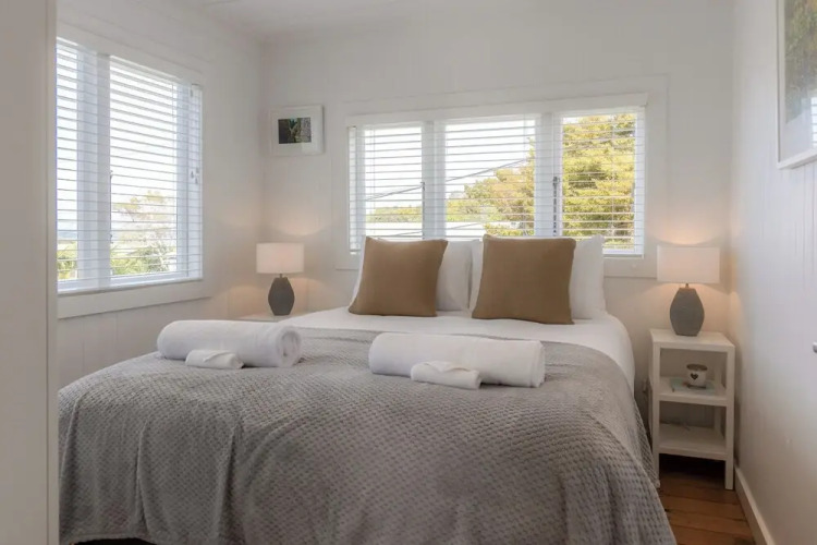 Tahatai Cottage With Spa Pool - Oneroa - Waiheke Island