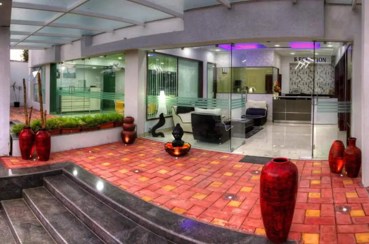 Hotel Rajmahal Inn - Kerala