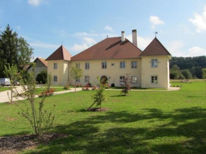 Le Relais Des Deux Tours - Doubs