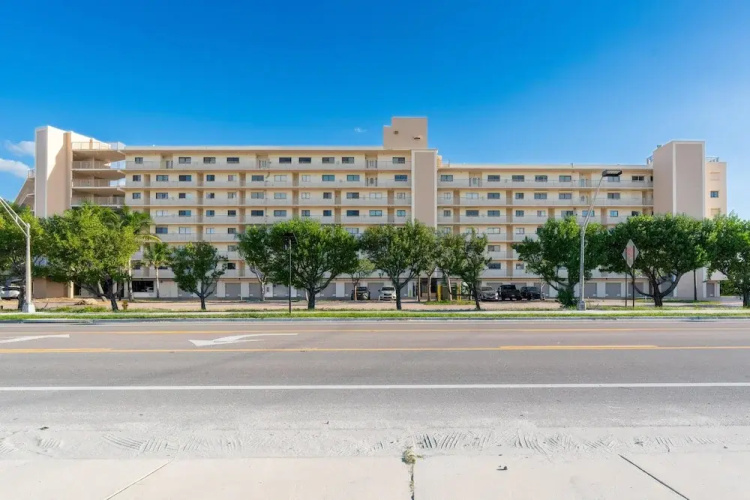Carlos Pointe #515 - The Pelican Pad - Fort Myers Beach, FL