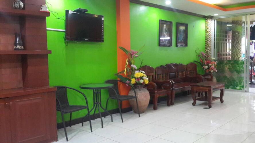 Silla Patong Hostel - Patong Beach