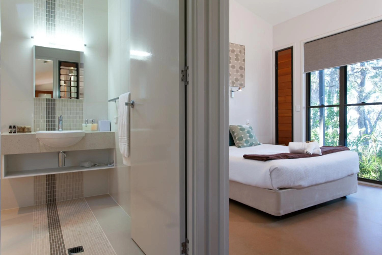Eumarella Shores Noosa Lake Retreat - Noosaville
