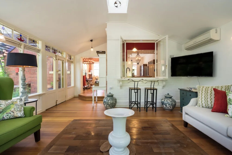 The Eaglehawk Country House Hotel Maldon - Castlemaine