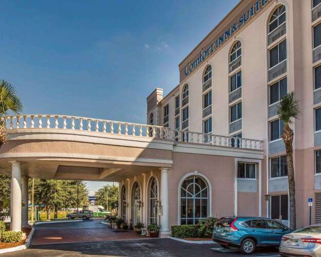 Comfort Inn & Suites Lakeland North I-4 - Lakeland, FL