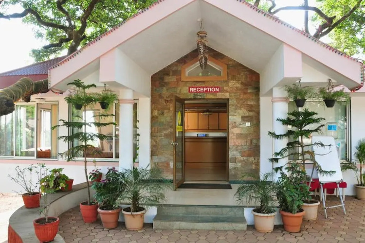 Bharat Hotel - Mahabaleshwar