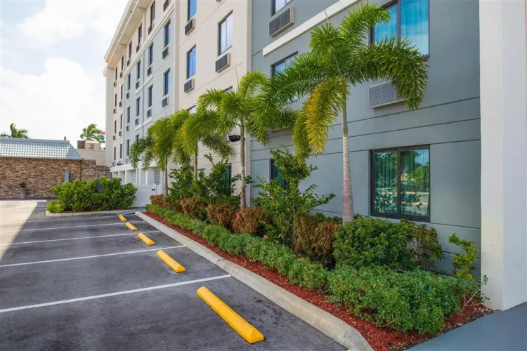 Best Western Plus Hollywood/aventura - Aventura, FL