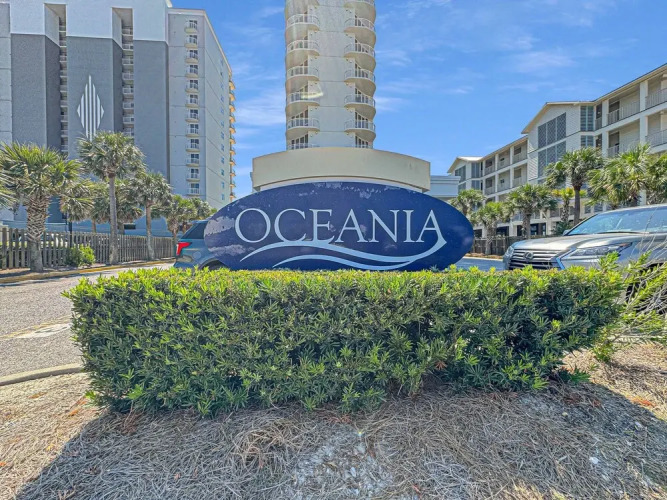 Oceanfront Luxe Pool + Beachfront Free Golf - Gulf Shores, AL