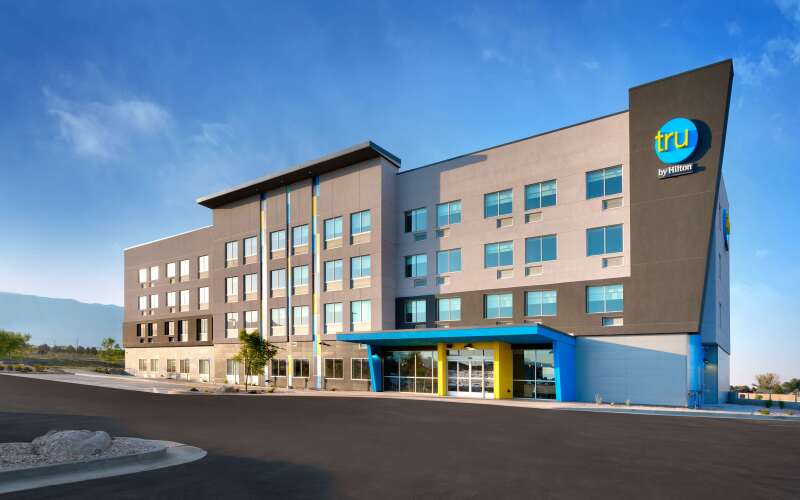 Tru By Hilton Clearfield Hill Air Force Base, Ut - Farmington, UT