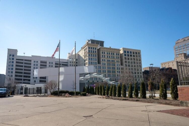 Dayton Vitality Hotel - Dayton, OH