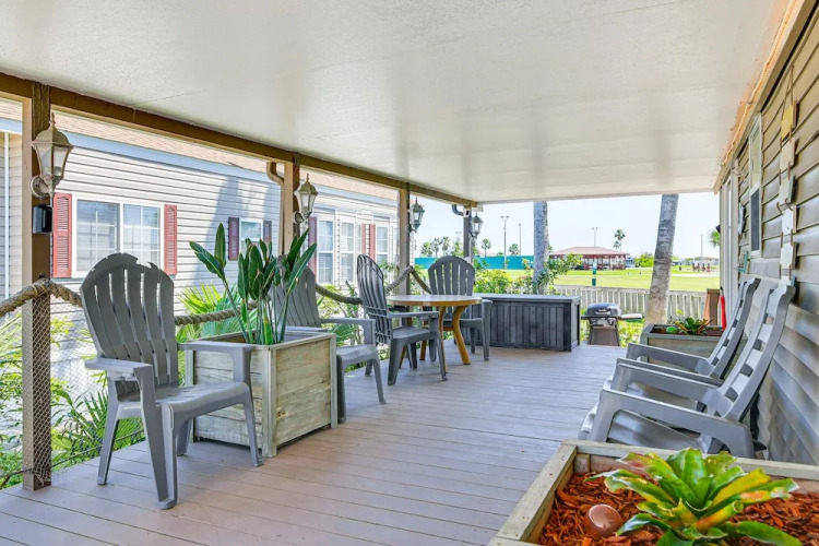Resort-style Perks & Deck At Port Isabel Home! - Port Isabel, TX