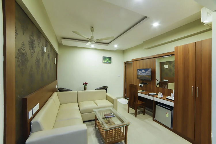 Hotel Sreepathy Indraprastha - Guruvayur