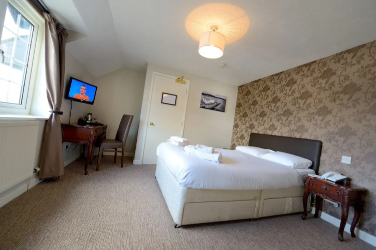 Savoy Country Inn - Pembrokeshire