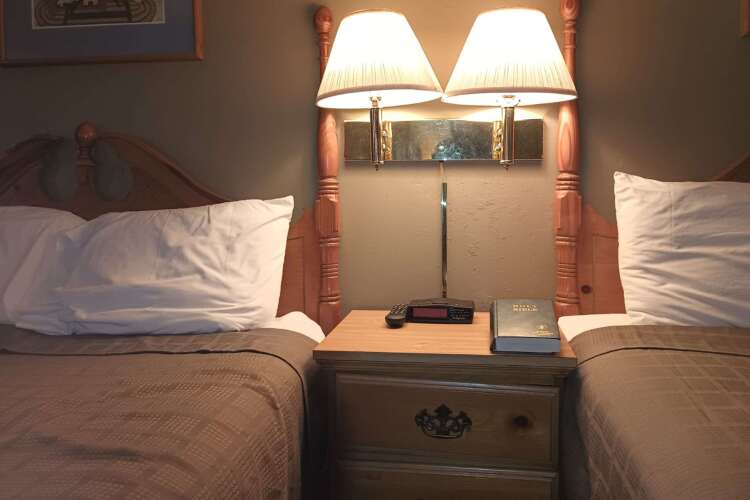 Mill Stream Country Inn - Strasburg, PA
