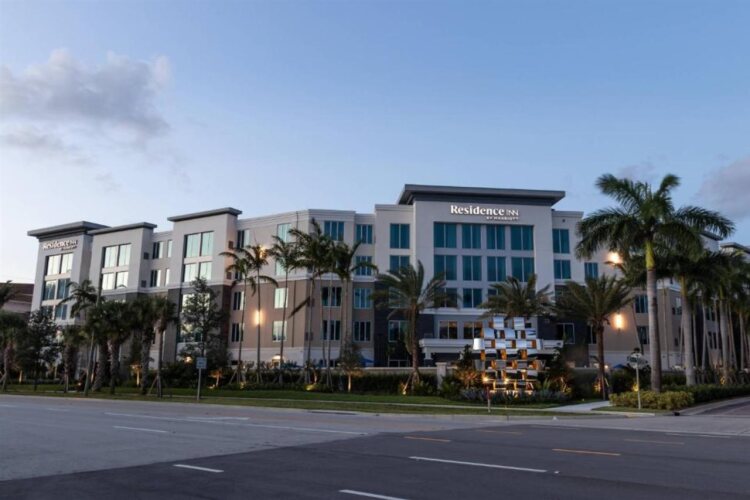 Residence Inn By Marriott Palm Beach Gardens - West Palm Beach, FL