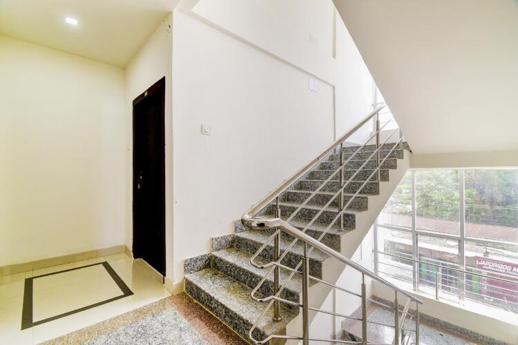 Oyo Home 80308 Cozy Home - Guwahati