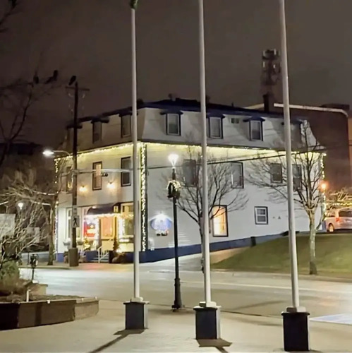 Royal Hotel Sydney - Cape Breton Island