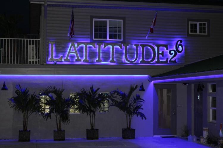 Latitude 26 Waterfront Boutique Resort - Bonita Springs - Bonita Springs, FL