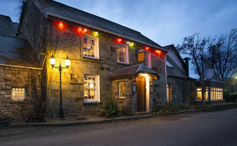 Trewern Arms Hotel - Pembrokeshire