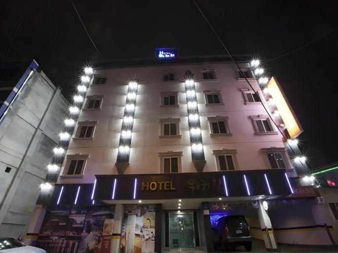 Goodstay World Hotel - Gangwon-do