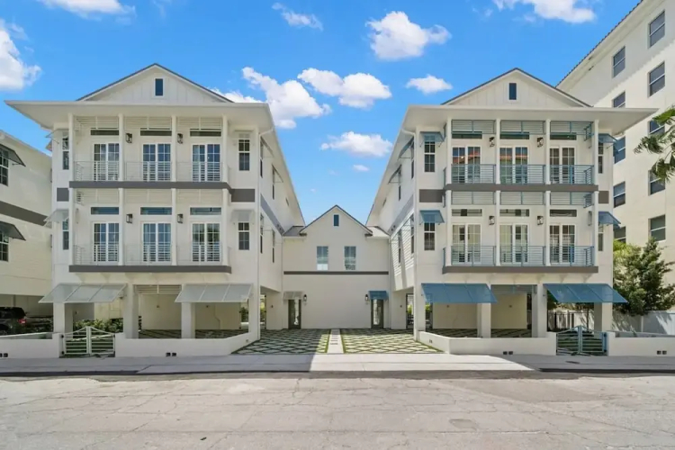 Akoya House At The Gemma - Clearwater Beach, FL