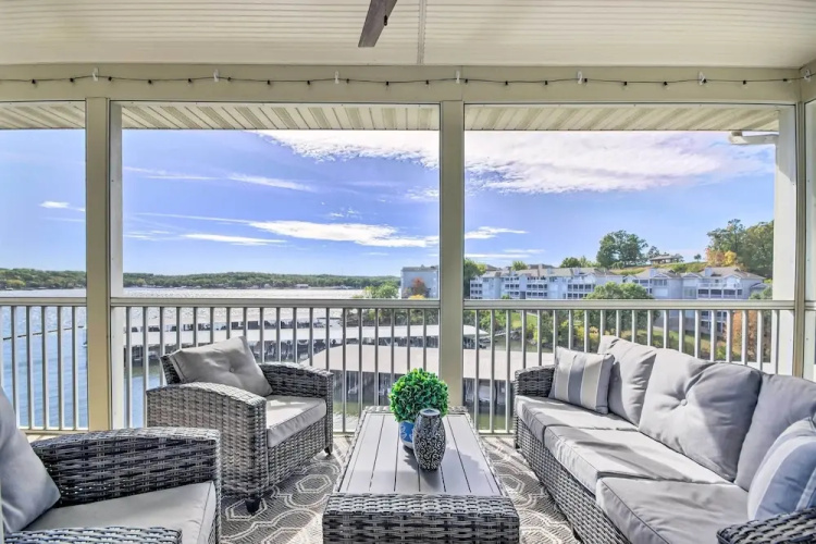 Lake Views + Pool Access: Lake Ozark Condo! - Sunrise Beach, MO