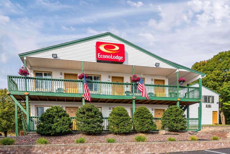 Rodeway Inn Lake George Outlets - Glens Falls, NY