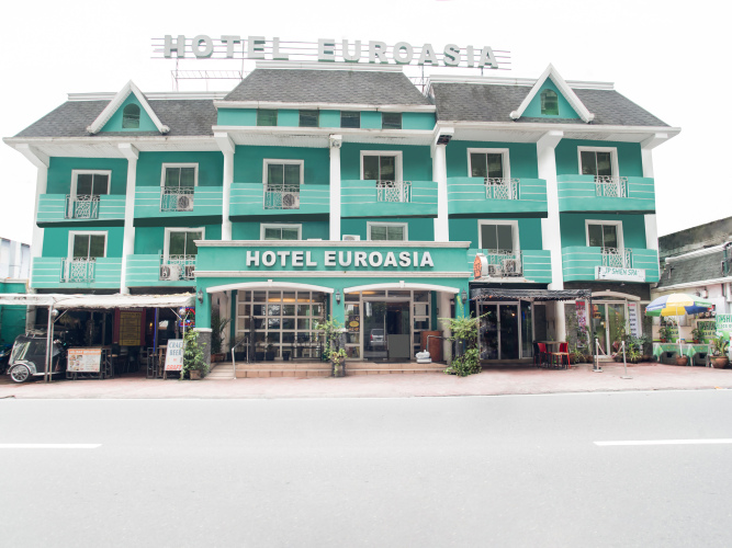 Oyo 252 Hotel Euroasia (Vaccinated Staff) - Angeles