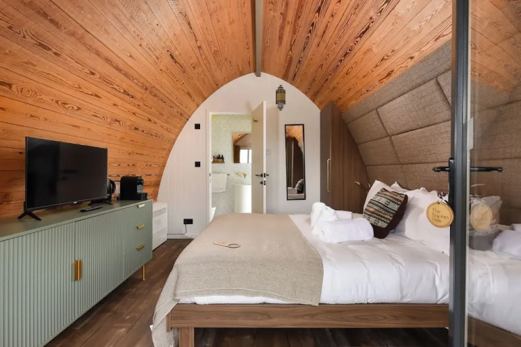 Bracken Hide Hotel - Outer Hebrides