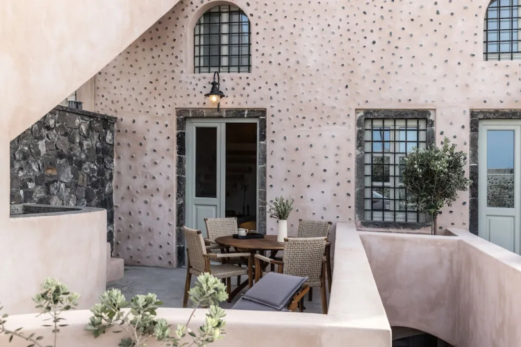 Frescoes Luxury Suites - Santorini