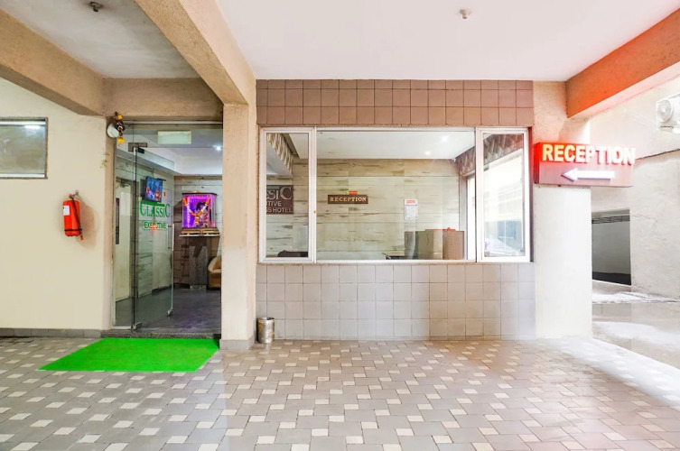 Fabhotel Classic Executive - 푸네