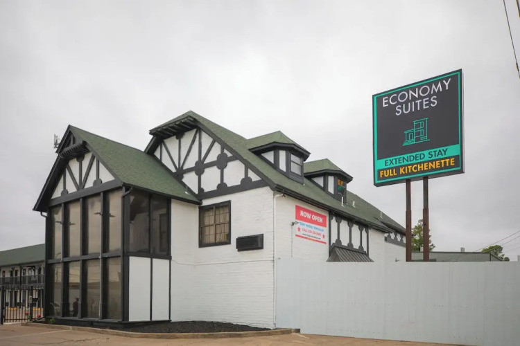 Economy Suites Extended Stay Tulsa - Tulsa, OK