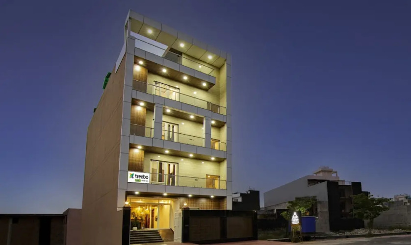 Treebo Grand Vista - 63a - Ghaziabad