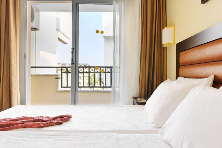 Prestige Garden Hotel - Ичмелер