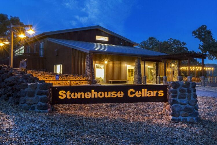 Bed & Barrel At Stonehouse Cellars - Clearlake, CA