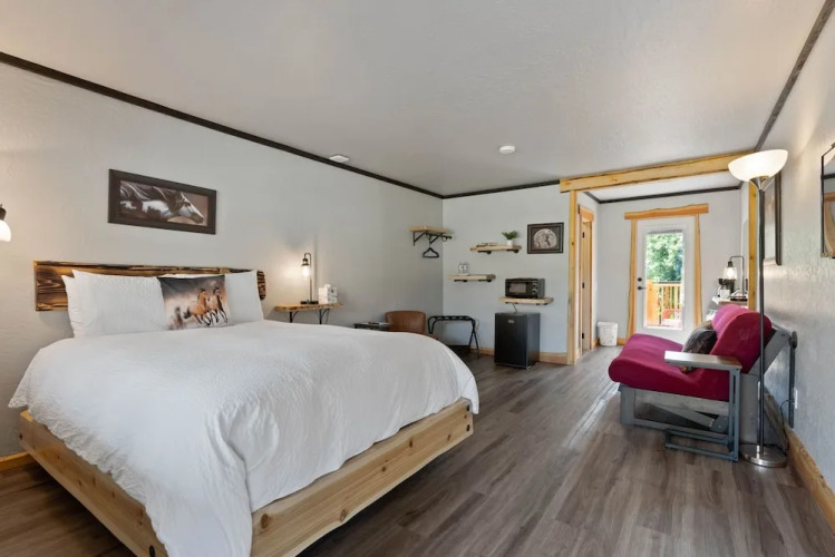 Lake Village Lodge - Coeur d'Alene, ID