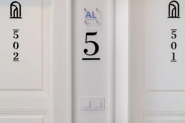 Ando Living Santa Justa 77 House - 