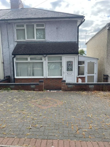 Cleeve Road House - Birmingham