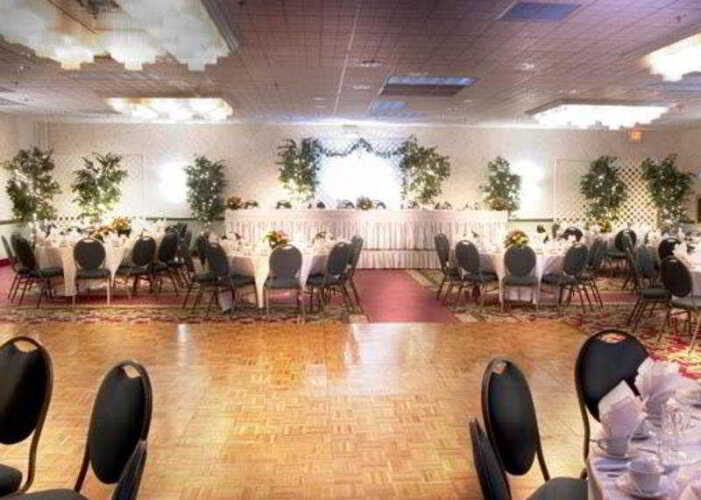 Quality Hotel - Aston, PA