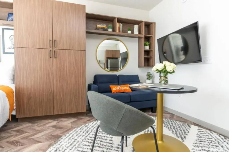 Yugo Guest Suites - Champaign, IL