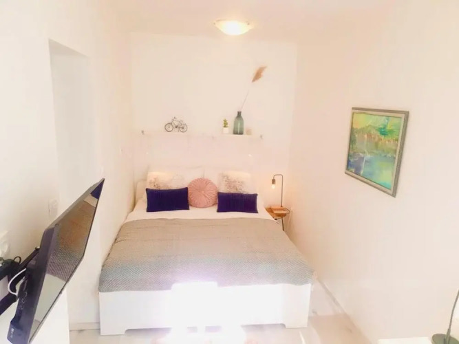 Koko&friends, Charming Place In Quite Neighborhood - Split