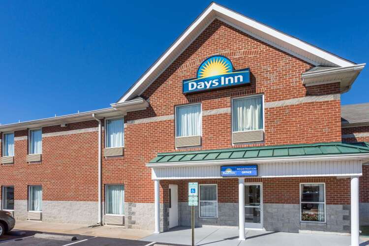 Days Inn By Wyndham Glen Allen/richmond North - Richmond, VA