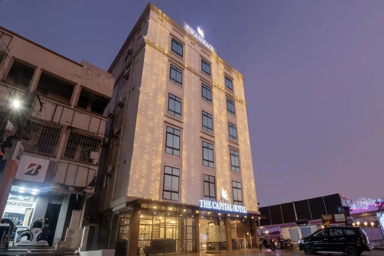 Monday Hotels - Swarna's The Capital - Vijayawada