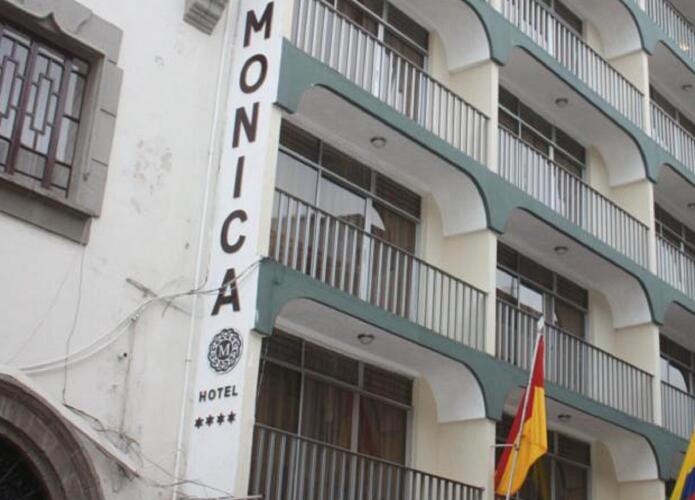 Hotel Santa Monica - Cuenca