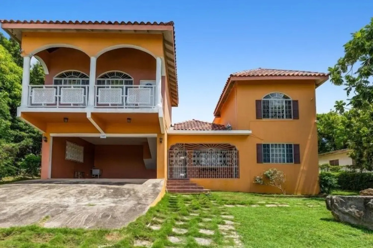 Yanceylargo Estate - Newly Renovated 3 Br Villa W Gorgeous Mountain Views 3 Bedroom Villa By Redawning - Montego Bay