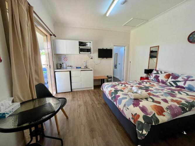 Cootamundra Caravan Park - Cootamundra