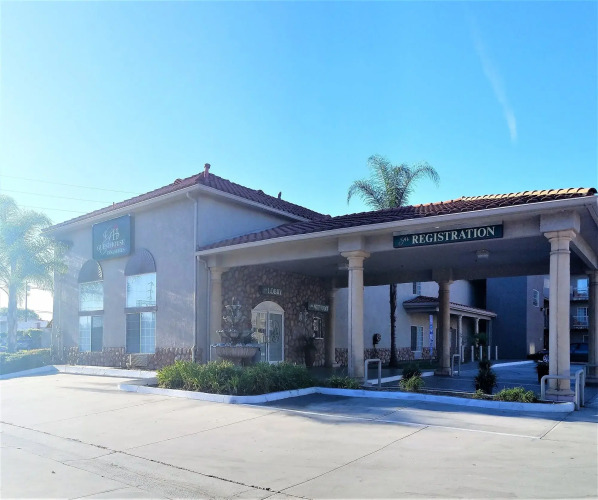 Mid City Inn And Suites - Downey, CA