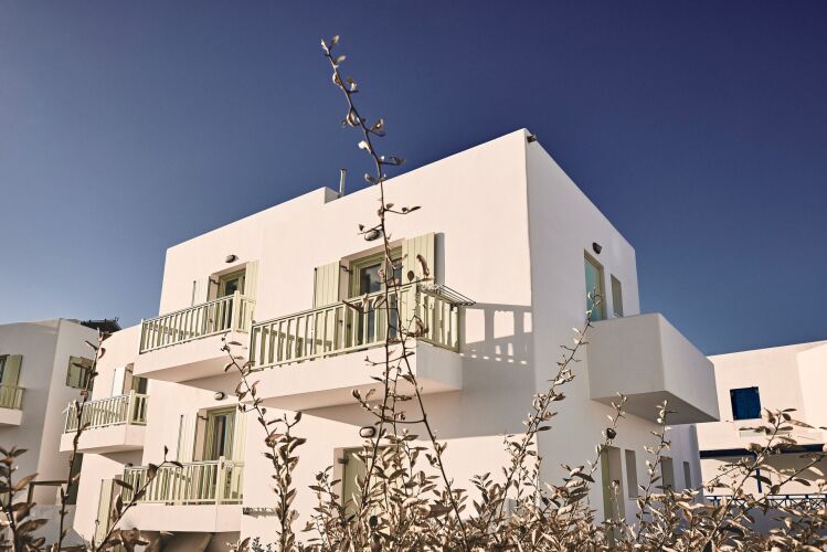 Noon Beyond Accommodation - Milos